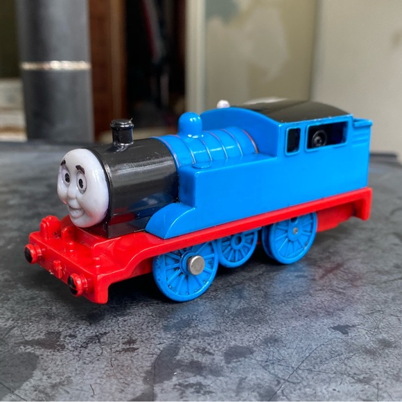 Toys | Thomas The Train Trackmaster Motorized Engine 209 Mattel Blue ...